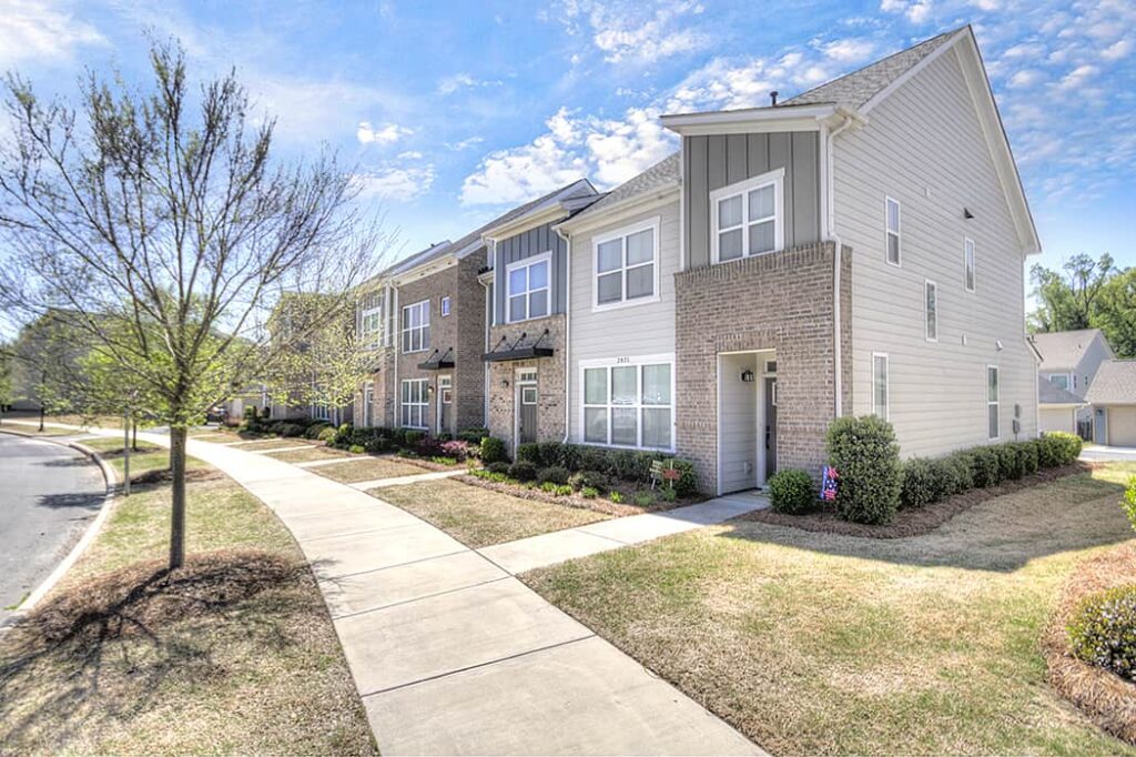 3827 Willow Green Place Charlotte NC 28206 – Trendy Townhome in ...